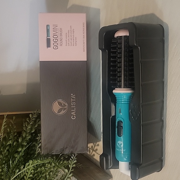 Calista | Hair | Calista Gogomini Round Brush | Poshmark